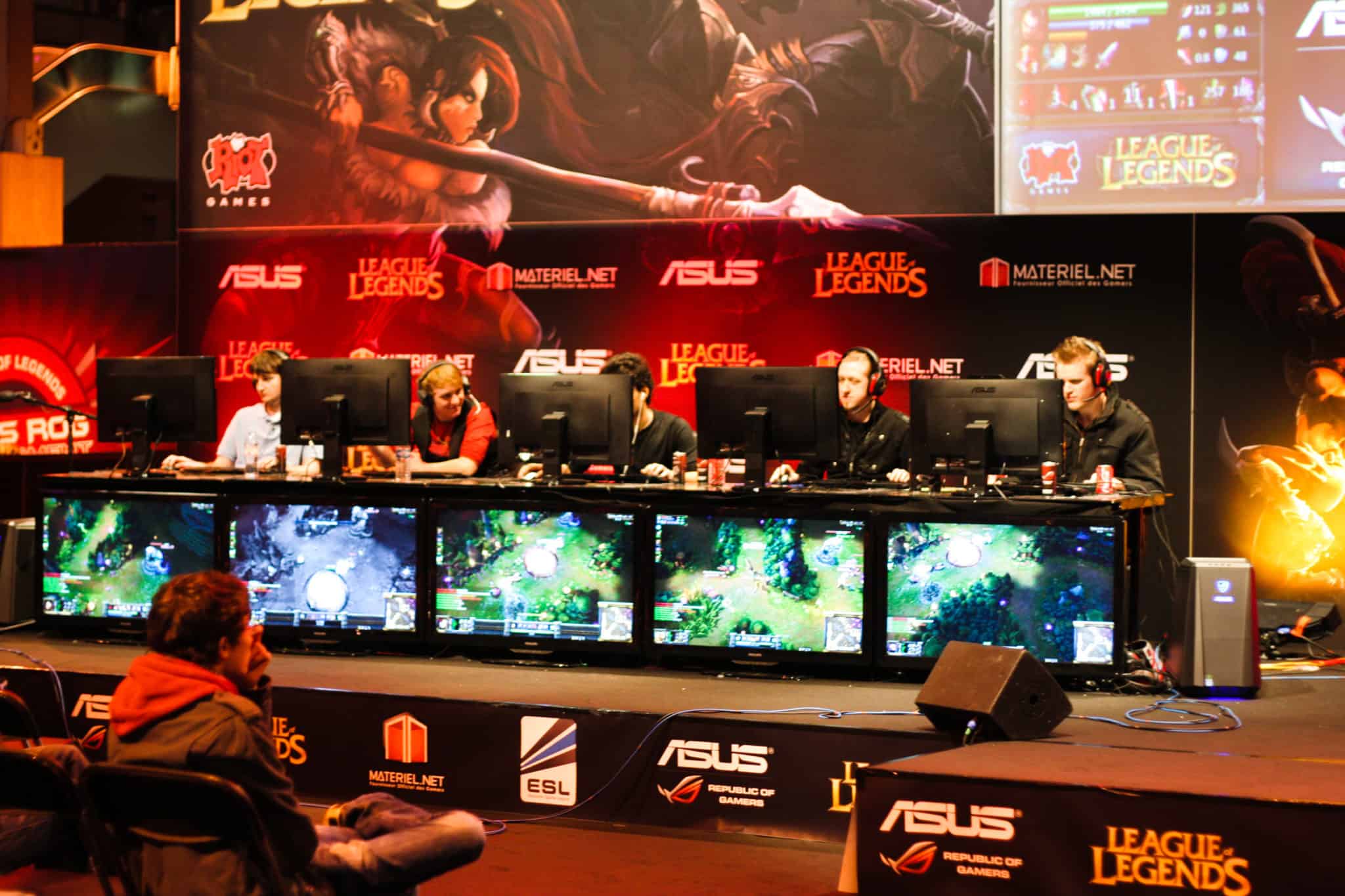 Comment devenir joueur pro esport sur League of Legends?